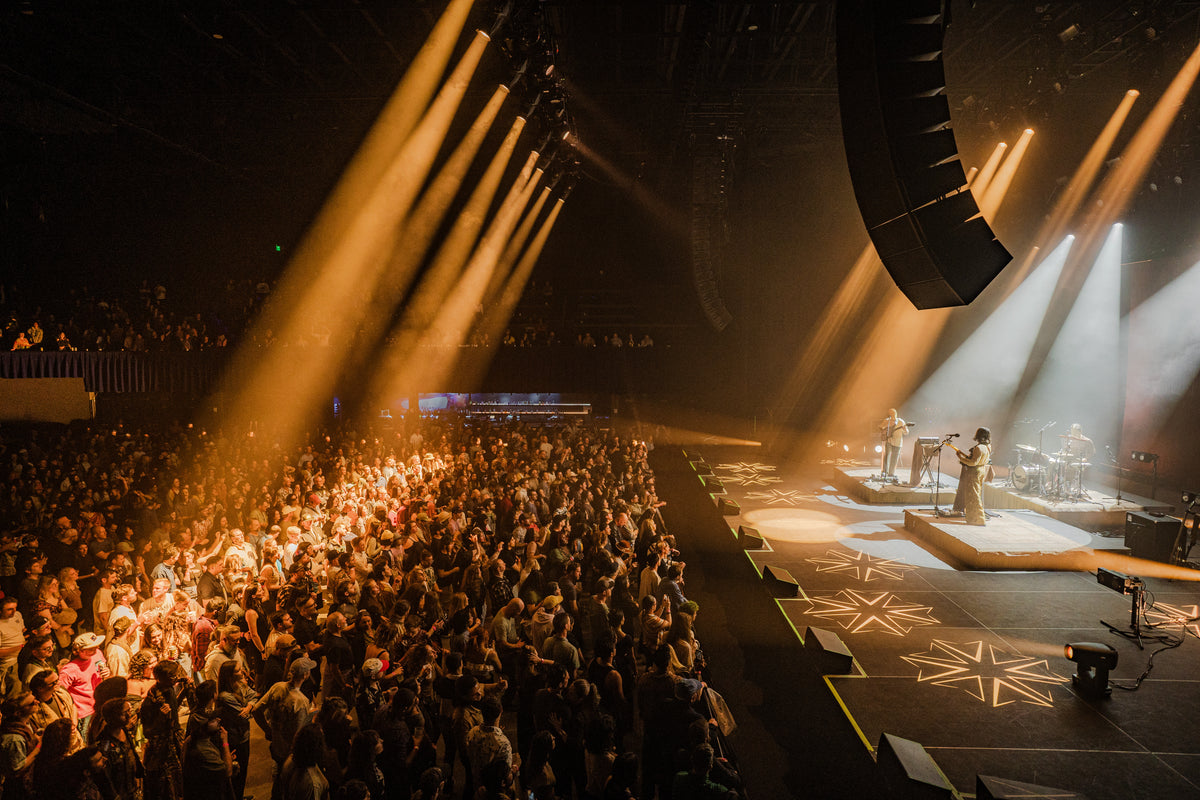 Shows – Glass Beams